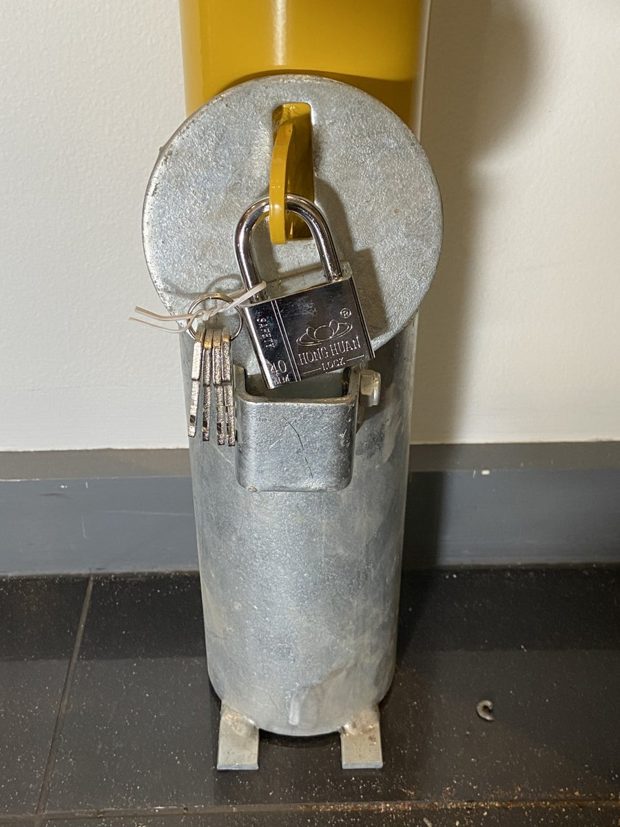 Removable Bollard (Padlock Compatible) – Global Bollards